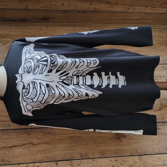 Volcom | Shirts | Volcom Confuse Skeleton Road Rash Long Sleeve Upf 5 ...